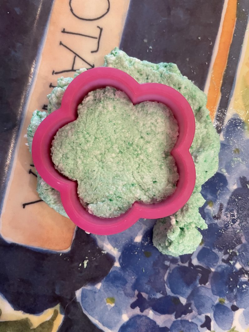 Homemade Plastic : Science at Home for Kids